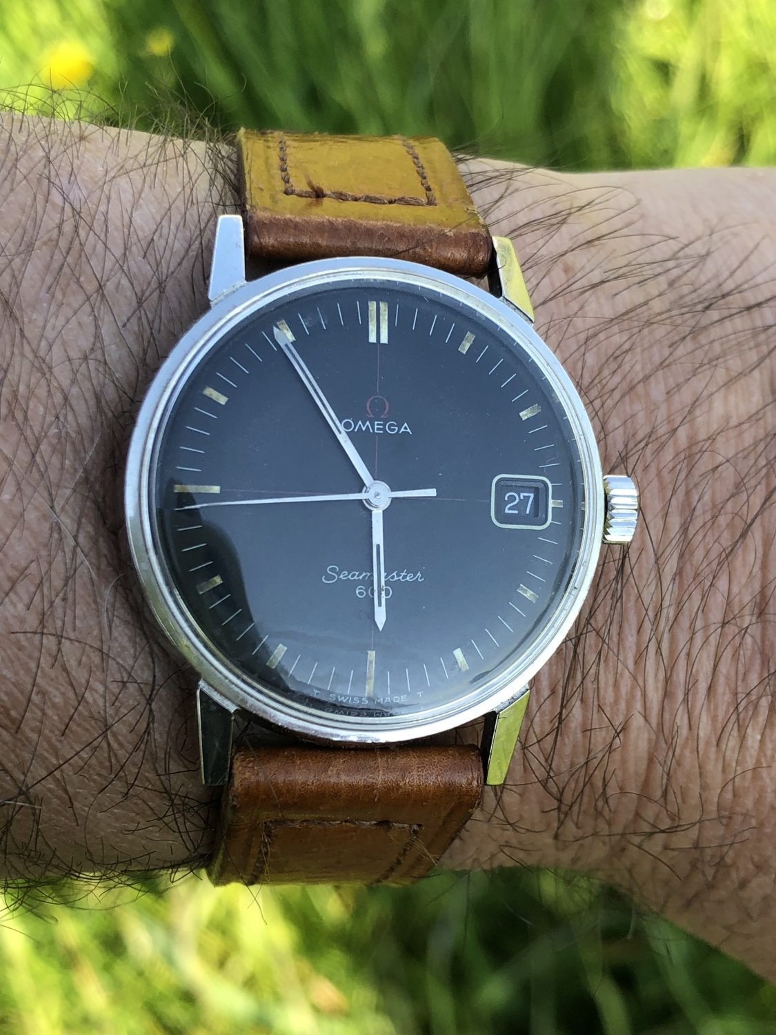 Rare 1964 Omega 600 Black and Red Technic Dial ref. 135.011. Perfect