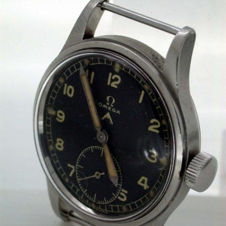 1944 WW2 Omega British Army Officer's Issued Wristwatch Military ...
